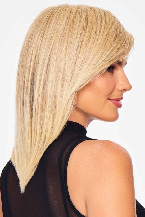 Romantic Layers Wig by Hairdo | Collar‑Length Synthetic Bob with Lip ...